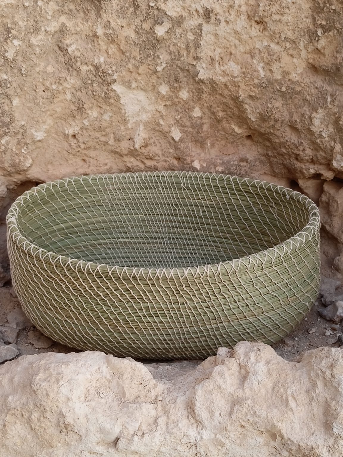 Oval Medium Natural Grass Basket - Acacia siwa