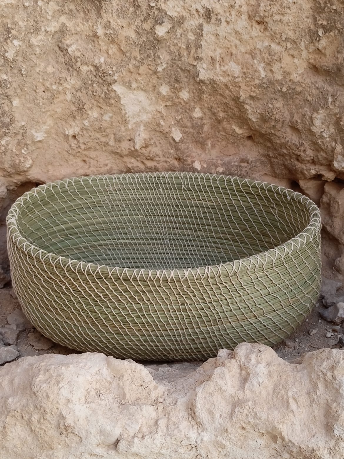 Oval Medium Natural Grass Basket - Acacia siwa