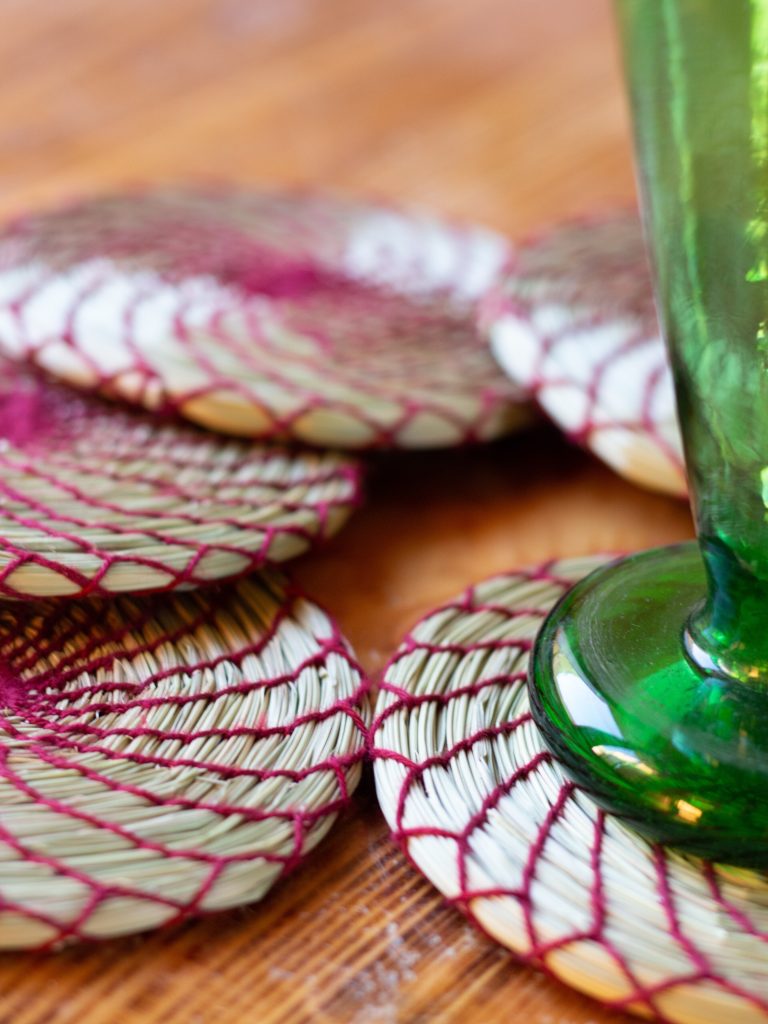 Round Natural Grass Cup Coasters – Set of 6 - Acacia siwa